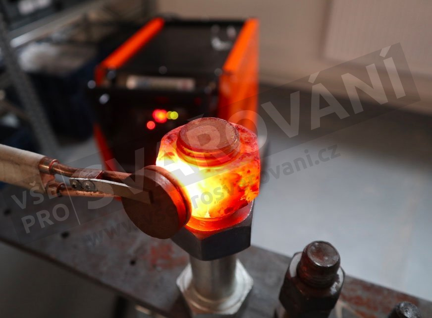 Mobilní indukční ohřev DHI-190F HD | vše co potřebujete nejen ke svařování - Vše pro svařování.cz