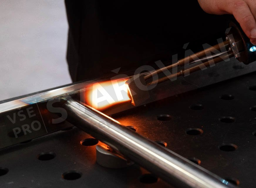 Mobilní indukční ohřev DHI-190F HD | vše co potřebujete nejen ke svařování - Vše pro svařování.cz